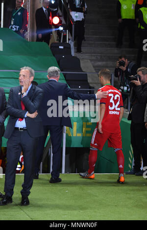 Joshua KIMMICH, FCB 6 angry after 0-1 goal, Lautaro Martinez Inter ...