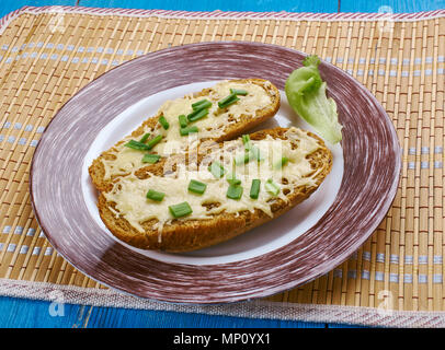 Italian Scallion Cheese Bread - homemade Italian Cheese Bread Stock ...