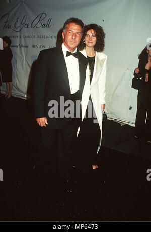 1993 Dustin Hoffman Lisa Hoffman wife Alexandra granddaughter John ...
