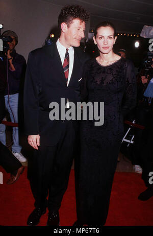 1993 Julia Roberts Lyle Lovett John Barrett/PHOTOlink.net Stock Photo ...