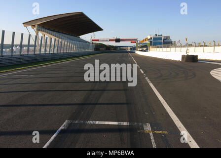 grid lane and grandstand, Circuit Zandvoort, race track | Start und ...