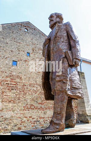 Statue of Karl Marx, Trier, Germany Stock Photo - Alamy