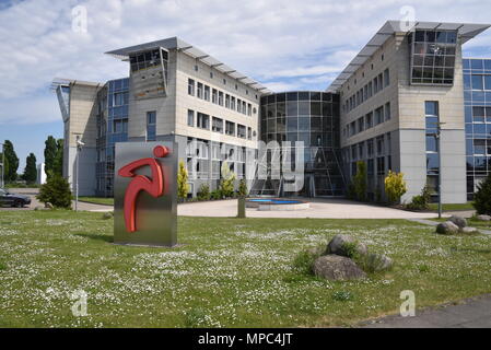 CO, GERMANY - May 21, 2018: Wilhelm II horse statue in Cologne ,Koln ...