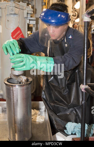 PHILIPPINE SEA (Feb. 4, 2017) Machinist’s Mate 3rd Class Brian Aubin ...