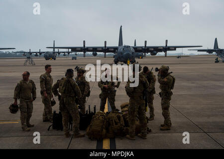 A Special Operations Surgical Team Airman with the 24th Special ...