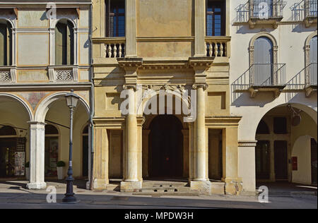 Casa Cogollo (house where Palladio lived, built 1559), detail with ...