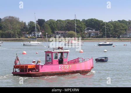 Hamble to Warsash ferry on the River Hamble Stock Photo - Alamy