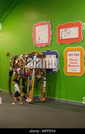 Children play in the Please Touch me museum in Philadelphia, USA Stock ...