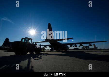 Air transportation specialists with the 1st Special Operations ...