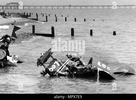 Racing Driver Robert Walker Racing driver who saw Mike Hawthorn crash ...