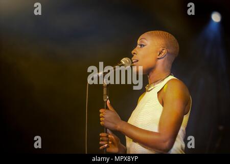 Laura Mvula, 2013. Artist: Alan John Ainsworth Stock Photo - Alamy