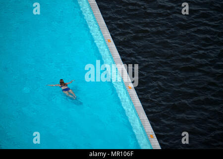 Spree pool, floating swimming pool in the Spree river, Treptow district ...