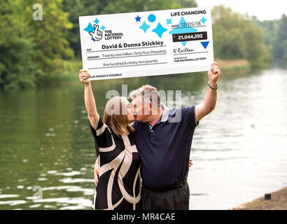 Married couple Donna and David Stickley from Slough celebrates their Â£ ...