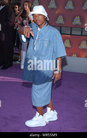 Bow Wow arrives at the 2002 MTV movie Awards at the Shrine Auditorium ...