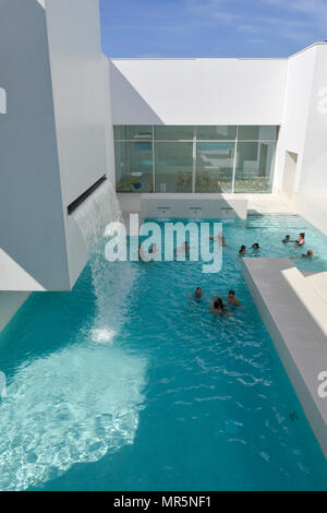 Le Havre (76): "Les Bains des Docks" aquatic complex Stock Photo - Alamy