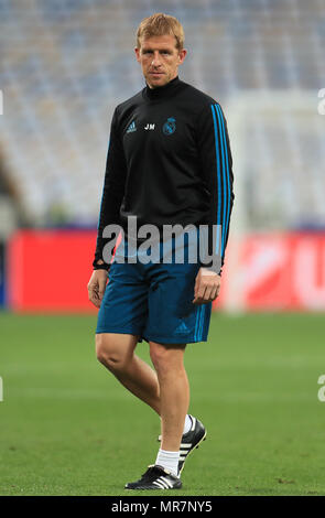 Real Madrid fitness coach Javier Mallo (right) with Cristiano Ronaldo ...