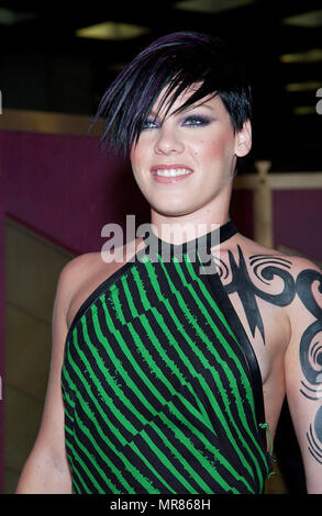 Pink arriving at the 2002 MTV Video Music Awards at the Radio City ...