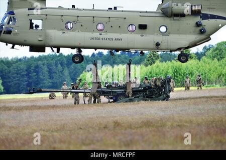 Battle Group Poland Soldiers trained on Javelin Anti-tank Guided ...