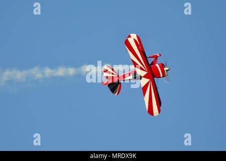 Single seat stunt flying aerobatic aircraft at East Kirkby air show ...