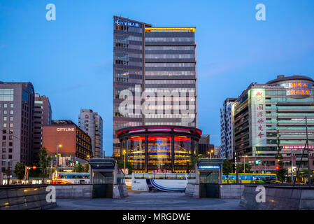 night view of songshan railway station in taipei, taiwan Stock Photo ...