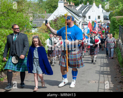 World Highland Games Champion Gregor Edmunds models the official tartan ...