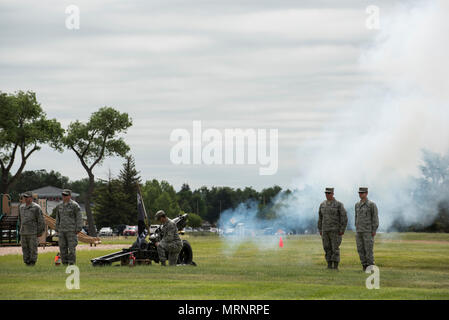 Command Sgt. Maj. Anthony F. Williams, outgoing 21st Special Troops ...