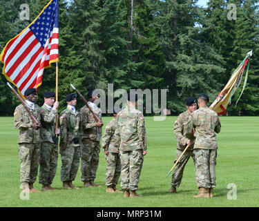 Lt. Col. Andrew Gainey, commander of 1st Battalion, 7th Field Artillery ...