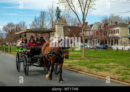 General Hugh Mercer Monument, Washington Avenue, Fredericksburg ...