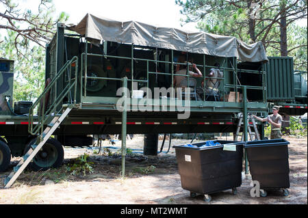 A Laundry Advanced System (LADS) operated by the U.S. Army Reserve's ...