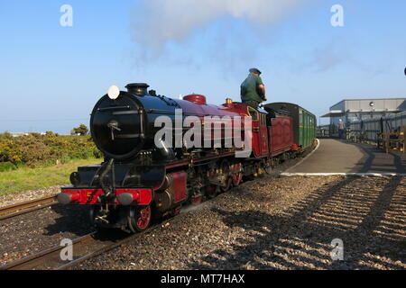 Steam locomotive Hercules in its fine red livery on the Romney, Hythe ...