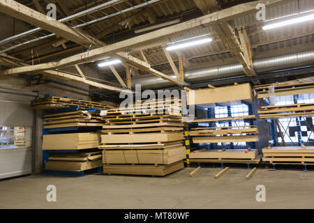 boards storing at woodworking factory warehouse Stock Photo - Alamy