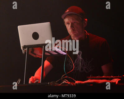 Chillicothe, Illinois, USA. 25th May, 2018. Electronic artist David ...