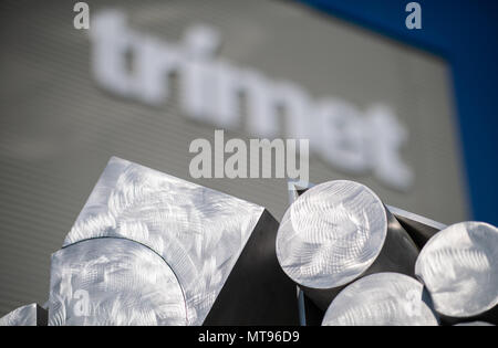 Production of aluminium at TRIMET Aluminium SE in Essen, North Rhine ...