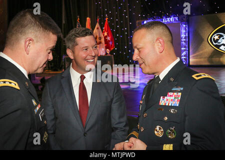 Maj. Gen. Jeffrey Snow, commanding general for U.S. Army Recruiting ...