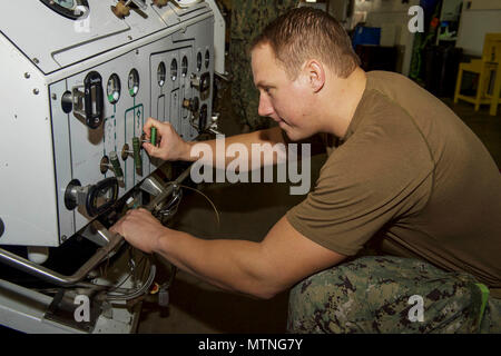 Naval Reserve Deep Submergence Unit Detachment Commanding Officer Cmdr ...