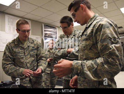 Airmen with the 85th Engineering Installation Squadron, Keesler Air ...
