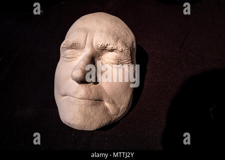 The death mask of Albert Pierrepoint, the UK's most famous hangman ...