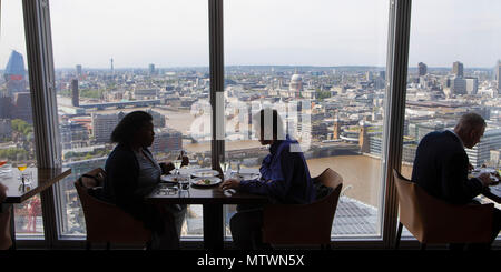 The Oblix restaurant at the Shard Stock Photo - Alamy