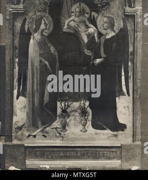 'Madonna col Bambino e Angeli' by Pesello is a classical painting that ...