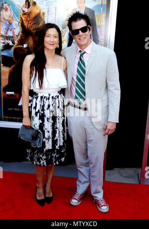 HOLLYWOOD, CA - MAY 6: (L-R) Actor Billy Zane and wife actress Lisa ...