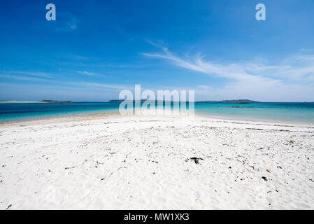 An idyllic beach on Samson Island in The Isles of Scilly Stock Photo ...