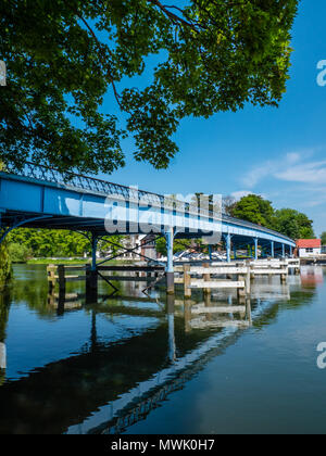 Cookham Bridge, Cookham, nr Maidenhead, Berkshire, England, UK, GB ...