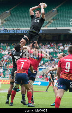 A lineout during a rugby match played between Benetton and Ulster in ...