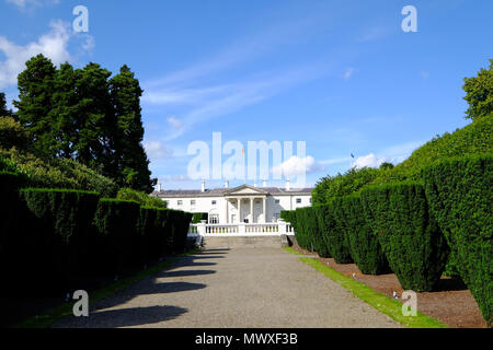 FACADE OF THE ARAS AN UACHTARAIN, OFFICIAL RESIDENCE OF THE IRISH ...