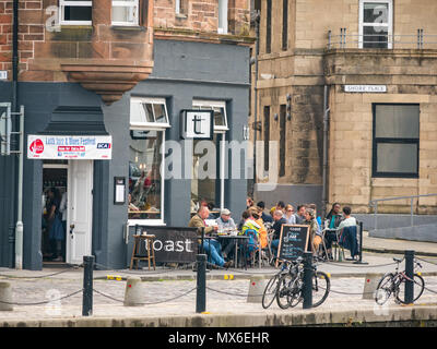 The Waterfront Wine Bar in Leith Edinburgh Scotland Stock Photo - Alamy
