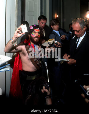 Washington, DC 1968/12/01 Jerry Rubin at an anti Vietnam War Rally in ...