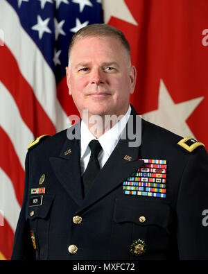 Maj. Gen. Mark S. Inch, the provost marshal general of the Army and Sgt ...