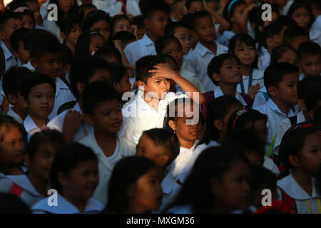 Quezon City, Philippines. 4th June, 2014. Students with disabilities ...