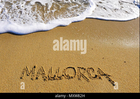 Mallorca majorca beach word sign message written in sand Stock Photo ...