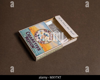 Pack shot of vintage Players Navy Cut cigarette packet Stock Photo - Alamy